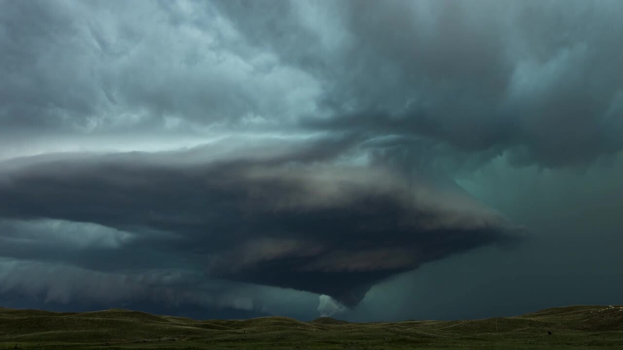 Gorgeous Supercell Spins in Sky Before Tornado in Nebraska, USA | Jukin ...