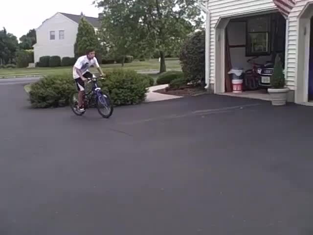Bike Jump Faceplant | Jukin Licensing