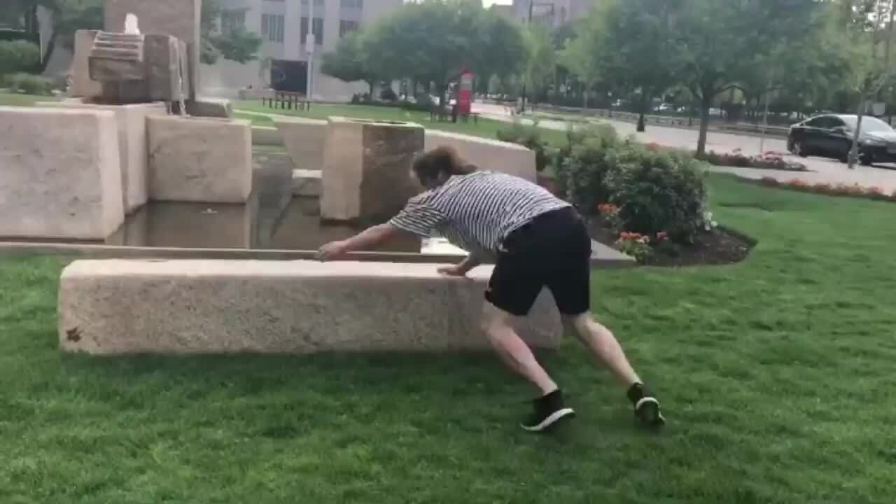 Guy Almost Has Perfect Parkour Run Before Faceplanting into Stone Bench ...