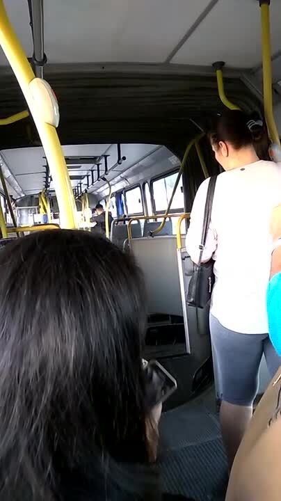 Accordion Bus Breaks | Jukin Licensing