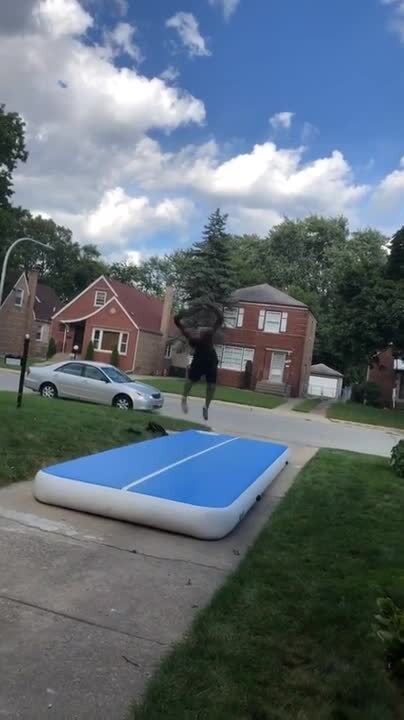 Guy Performs Multiple Flips Continuously on Inflatable Mattress | Jukin ...