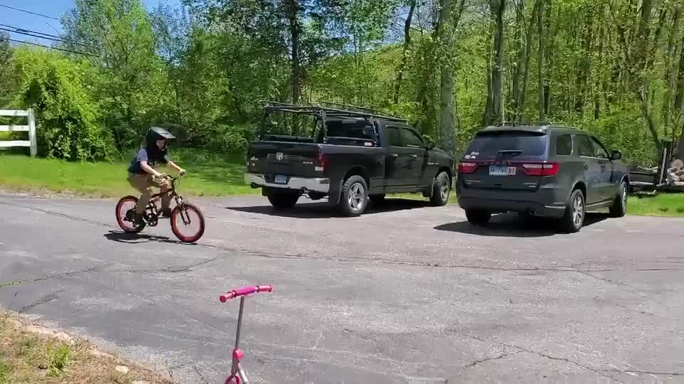 Kid Tries to Jump off Ramp While Cycling and Faceplants to the Ground ...