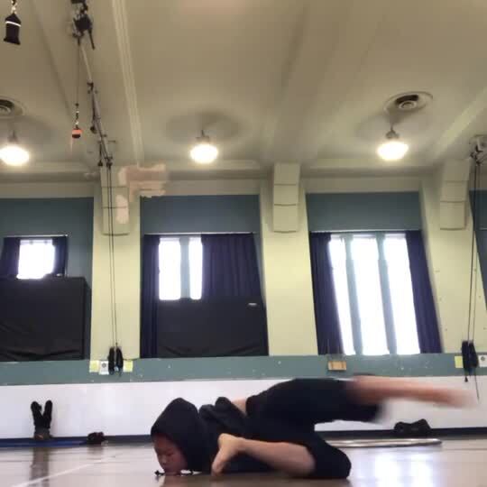 Contortionist Shows Incredible Flexible Tricks | Jukin Licensing