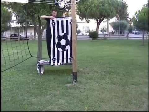 Man Flawlessly Makes Kid Disappear from One Side of Park and Makes him ...