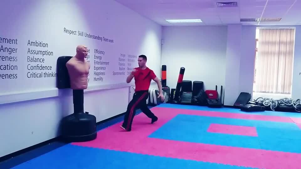 Guy Shows off Amazing Kickboxing Moves | Jukin Licensing