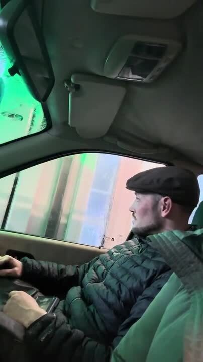 Guy's Mood Turns From Grumpy to Giggles After Car Wash Window Prank ...