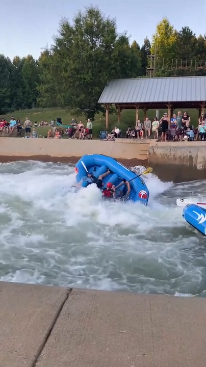 People Fall Out of Raft Into Rapids | Jukin Licensing