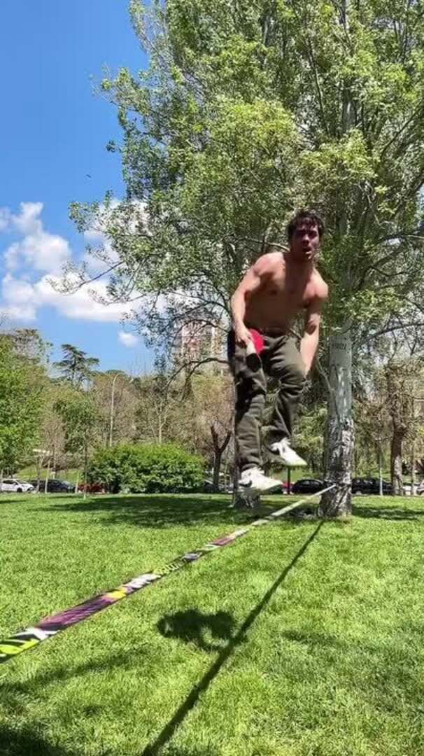 Slackline Athlete Performs Spectacular Balancing Trick | Jukin Licensing