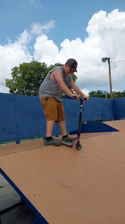Guy Falls off Little Scooter at Skatepark | Jukin Licensing