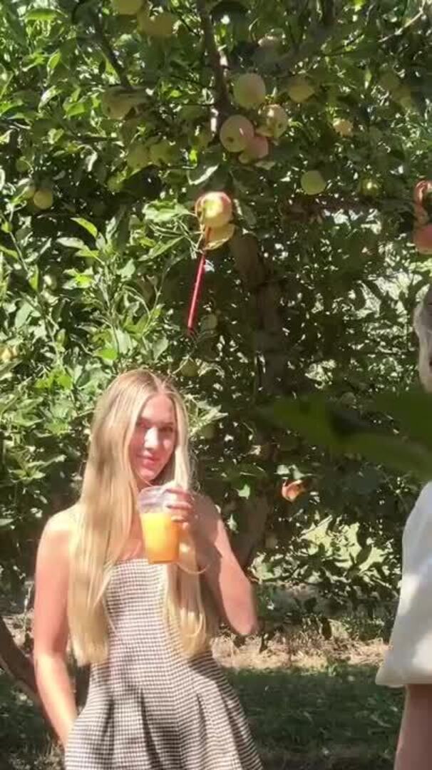 Woman Got Her Straw Stuck in Apple | Jukin Licensing
