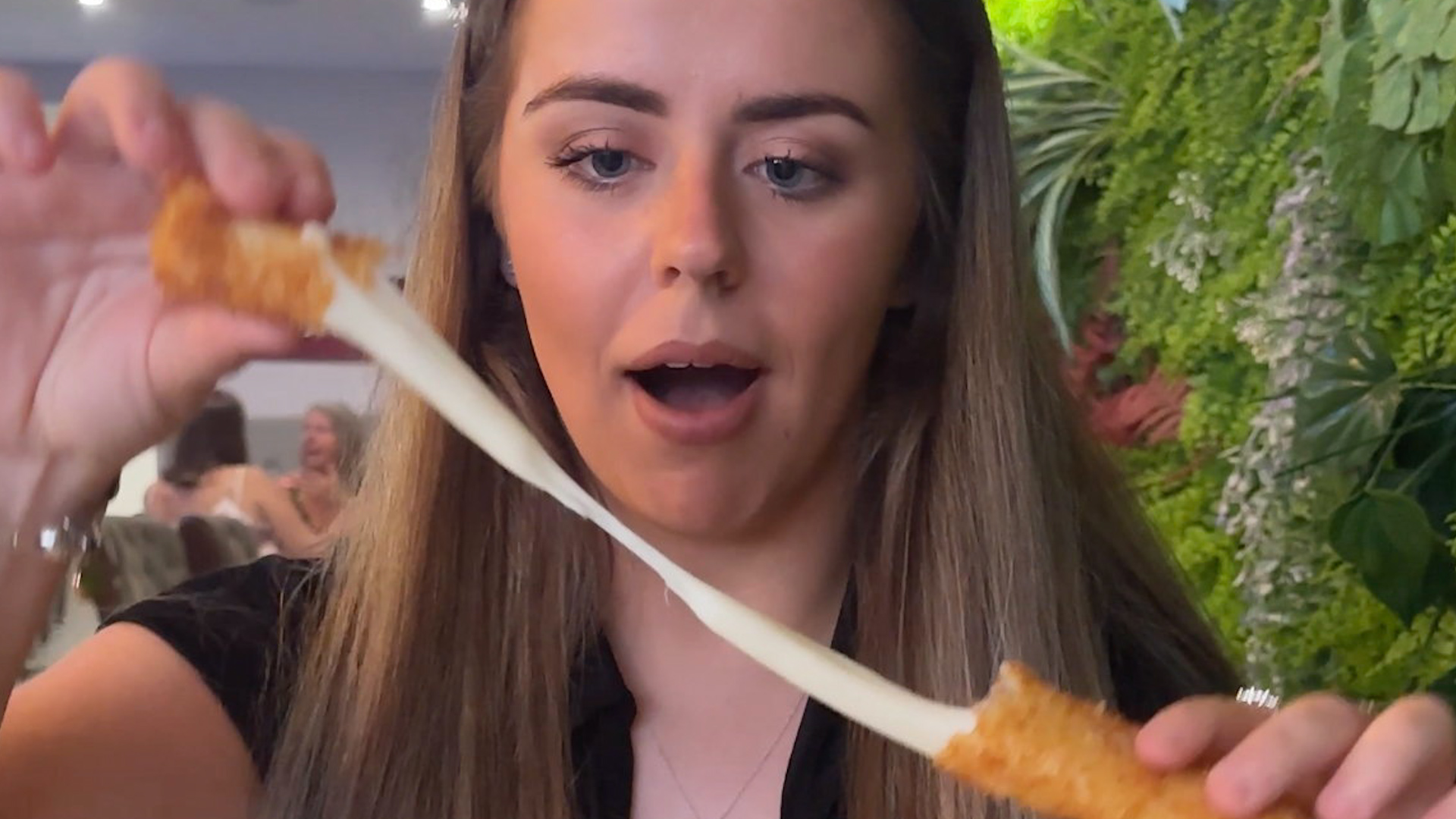 Chef in Spain Makes Cheese Pull Mozzarella Sticks | Jukin Licensing