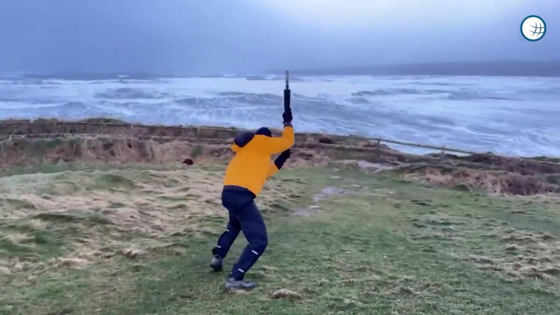 Weather Tracker Fight Extreme Storm ?owyn on Irish coast | Jukin Licensing
