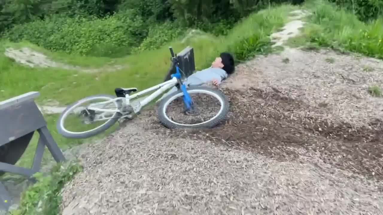 Guy Crashes and Falls to Side While Attempting Ramp Jump on His Bike | Jukin Licensing