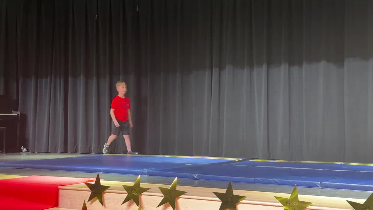 Kid Treads Water in Between Passing Waterskier's Legs | Jukin Licensing