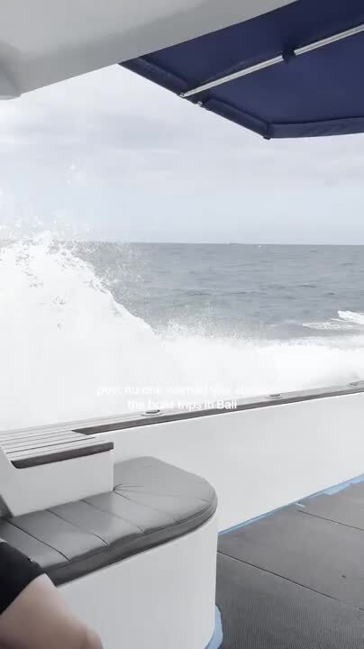 Drunk Girl Pukes on Sidewalk | Jukin Licensing